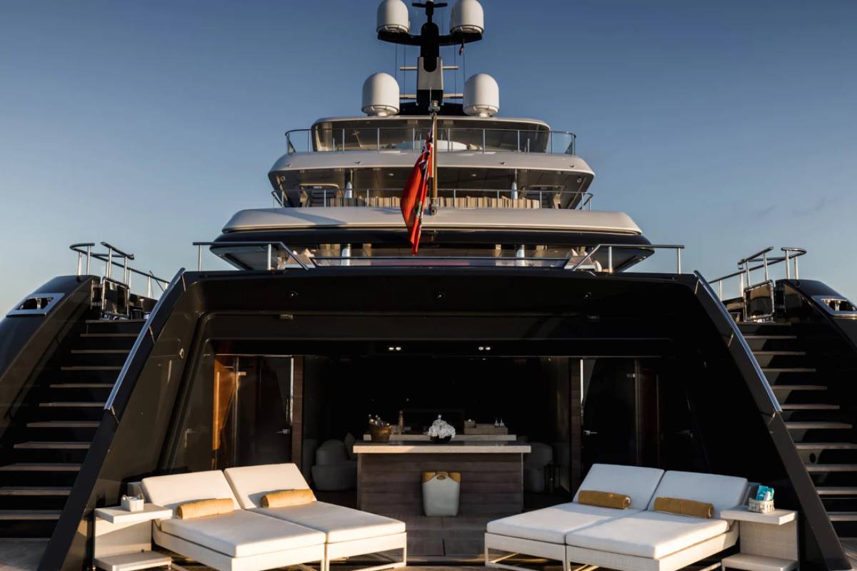 StriveME - يخت دان بيلزيريان ذات الـ35 مليون دولار: لا داعٍ لوصف مدى ...