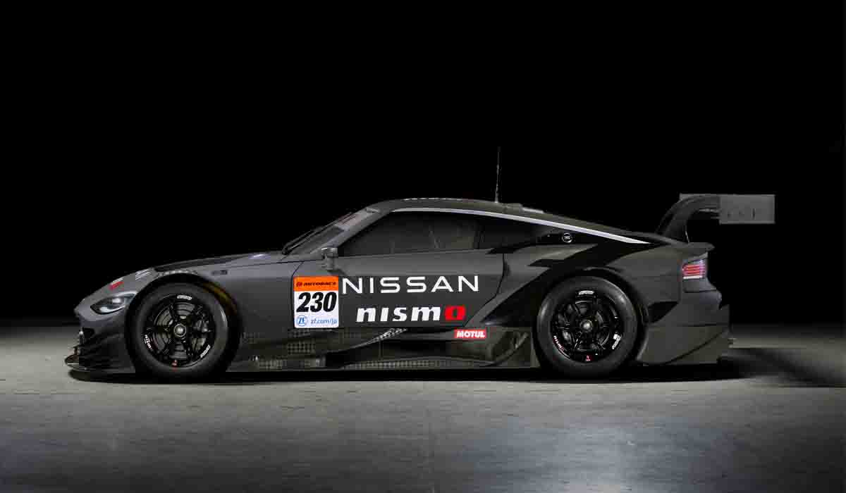 StriveME - نيسان ونيسمو تكشفان عن سيارة السباقات الجديدة نيسان Z GT500