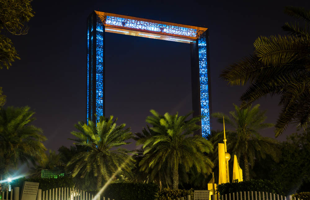 StriveME - برواز دبي... سفرة عبر الماضي والحاضر والمستقبل