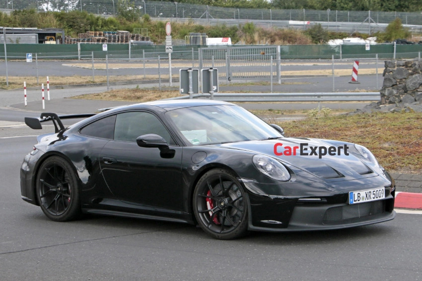 StriveME - ابرز الصور التجسسية اهمها باجاني C10 وبورشه 911 GT3 فيس ليفت