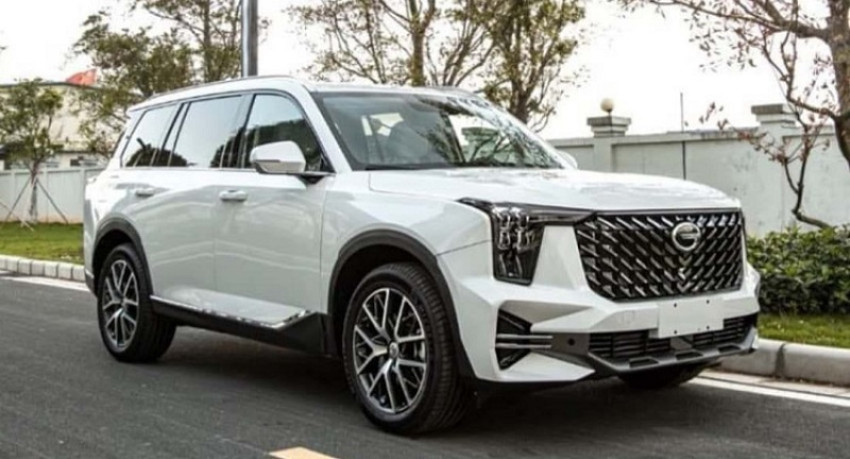 StriveME - جاك GS8 2023 مواصفات واسعار السيارة الصينية العائلية