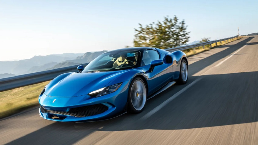 StriveME - فيراري GTS 296 2022