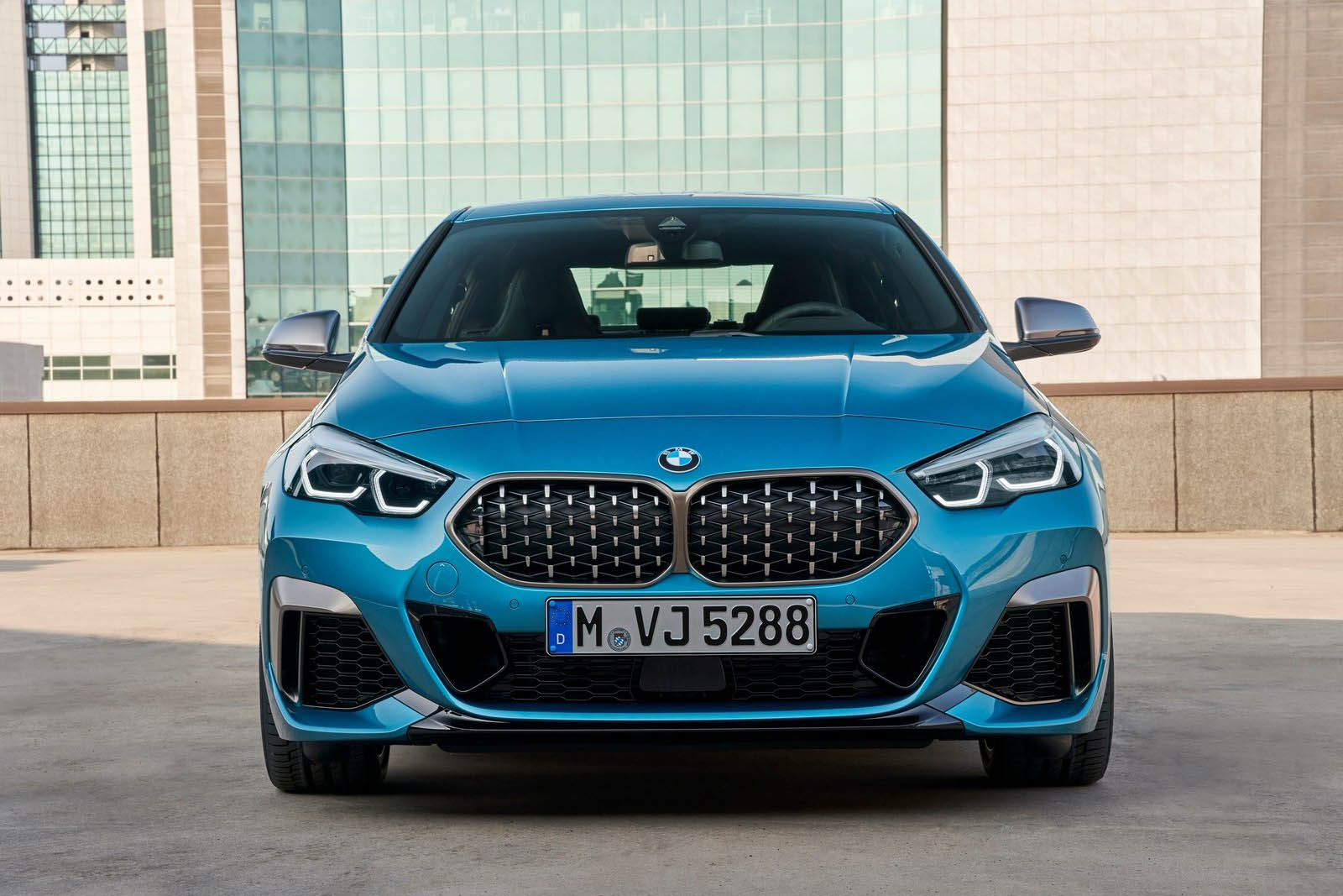 StriveME - البوم صور بي ام دبليو الفئة الثانية جران كوبيه 2020