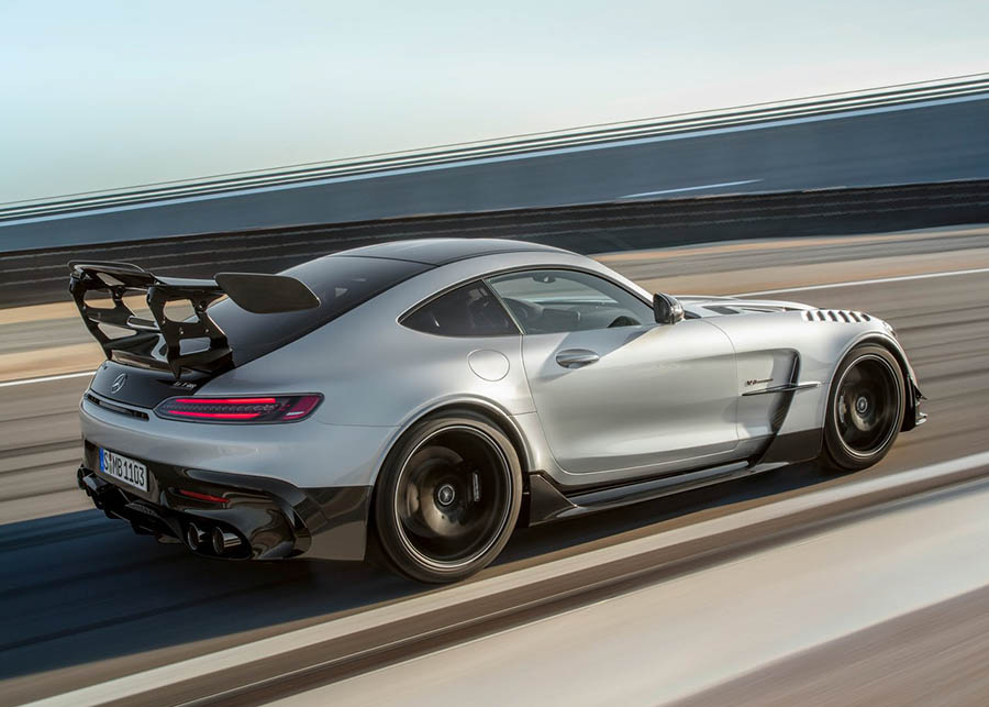 StriveME - مرسيدس AMG GT بلاك سيريس تظهر للعلن بقوة 720 حصان