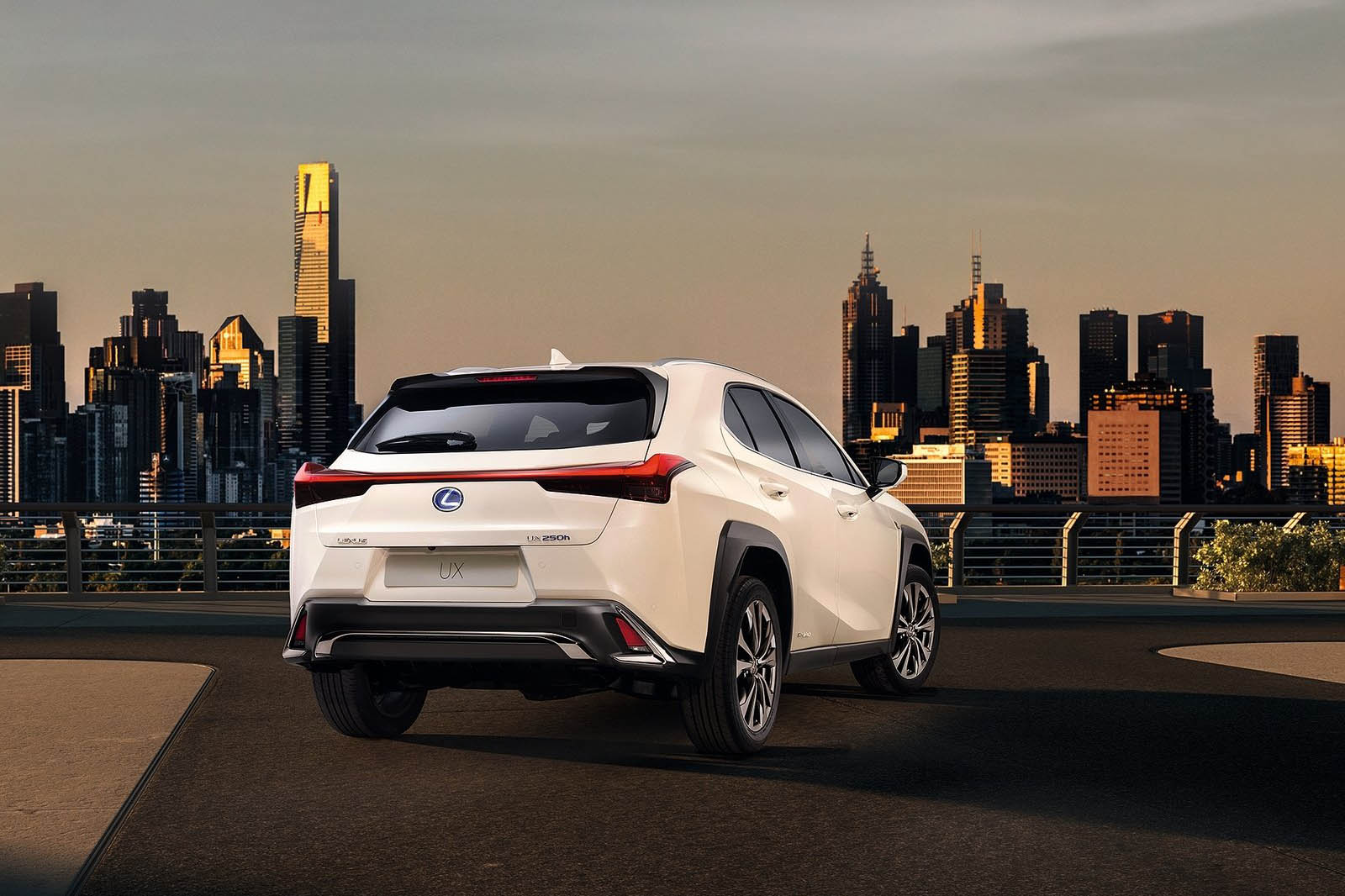 StriveME - لكزس UX 2019