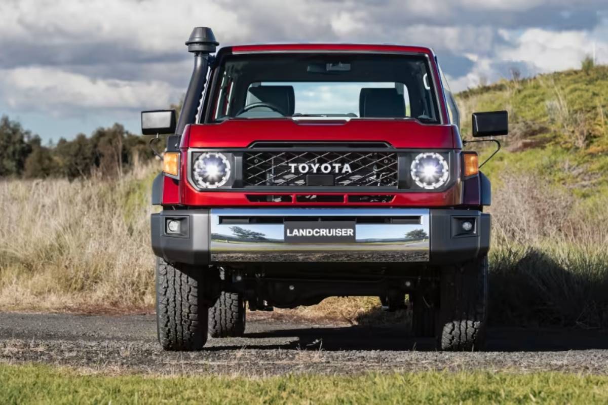 StriveME - السيارة التي تتنفس تحت المياه.. ميزات أعجبتنا في لاند كروزر 70 طراز 2024