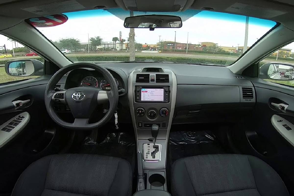 StriveME - كورولا 2013 ابرز المواصفات والخصائص